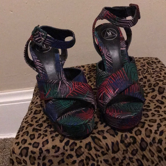 Shoes | Super Cute Tropical Styled Heels | Poshmark